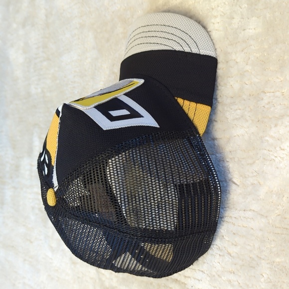 Goorin Bros | Accessories | Goorin Bros Geno Animal Farm Snapback ...